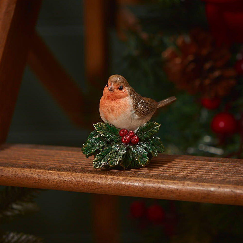 Festive Robin Resin Ornament Sat On Bunch of Holly – DeWaldens Garden ...