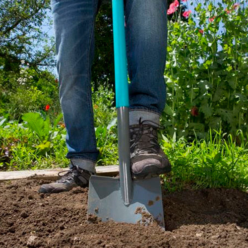 Gardena ClassicLine Pointed Spade – DeWaldens Garden Centre